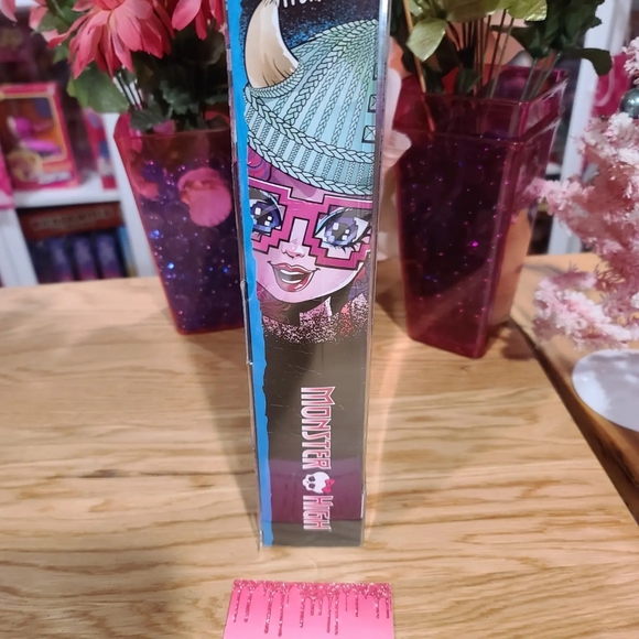 Mattel | Toys | New 25 Monster High Kjersti Trollson Brand Boo Students ...